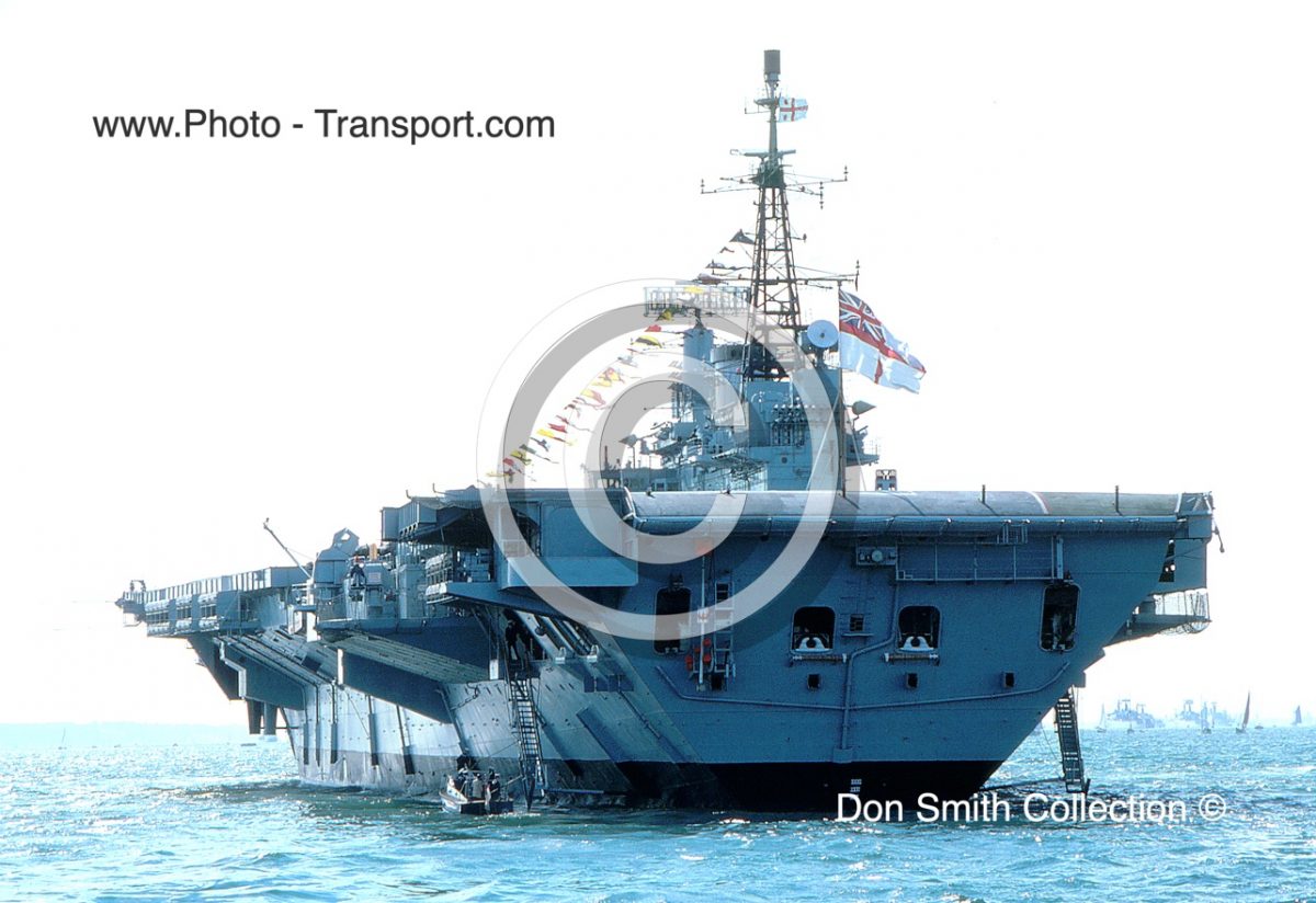 HMS HERMES - R12 - Aircraft Carrier - Photo Transport