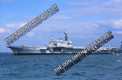 HMS HERMES - R12 - Aircraft Carrier - Photo Transport