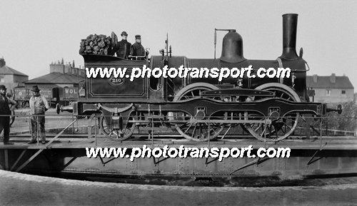 LNER/NER Class “D” 4-4-0 No.062 - Photo Transport