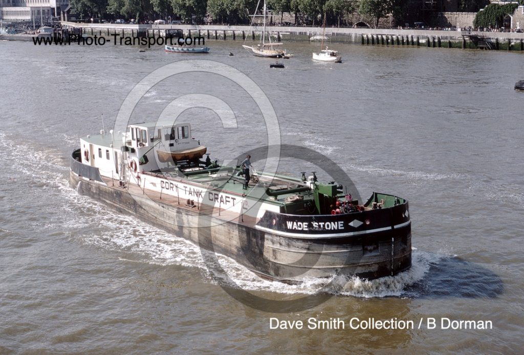 WADE STONE - Tank Barge - Oil Products Tanker - Photo Transport